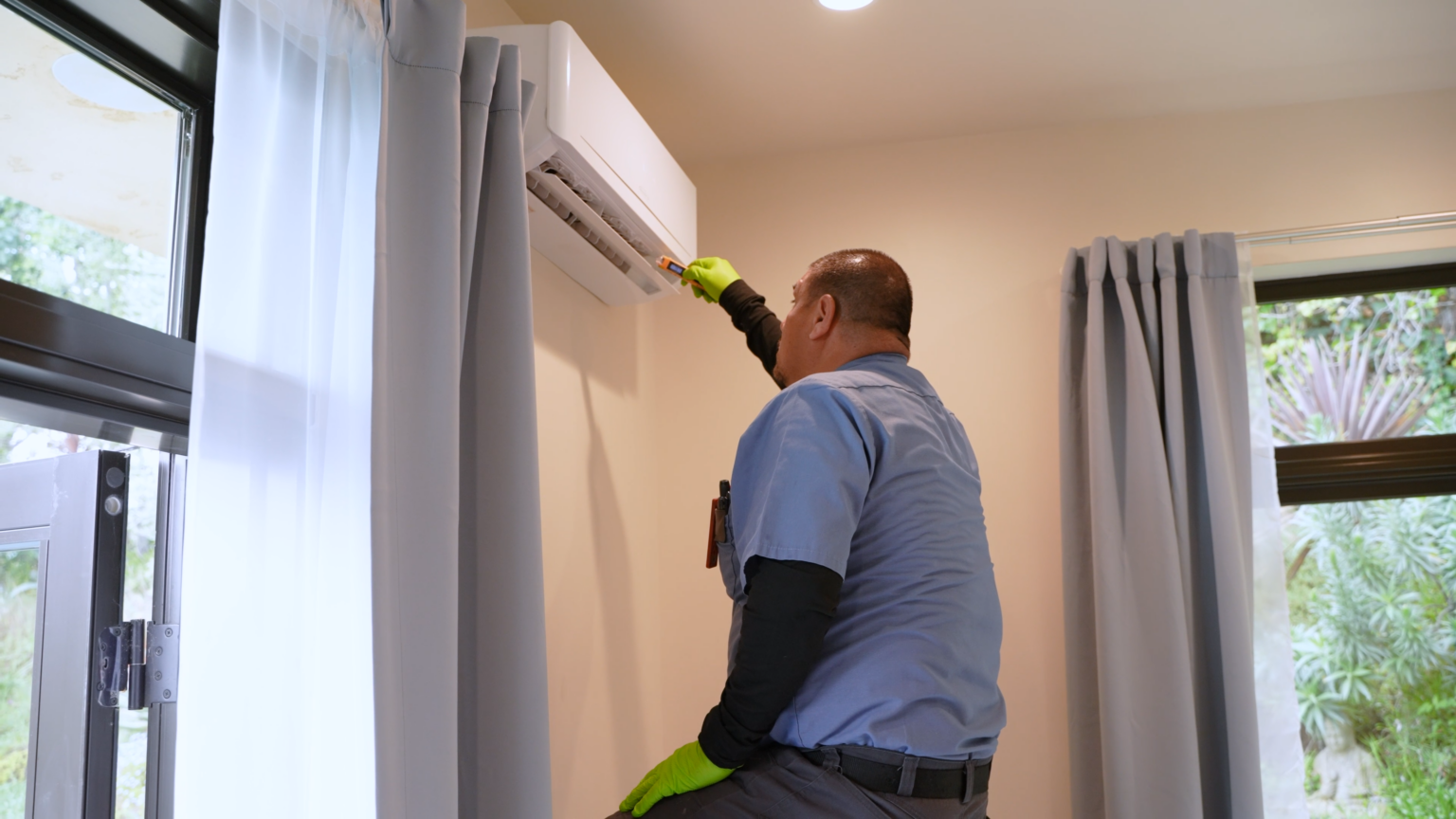 What Is a Mini Split AC: Pros and Cons - Monkey Wrench Plumbing ...